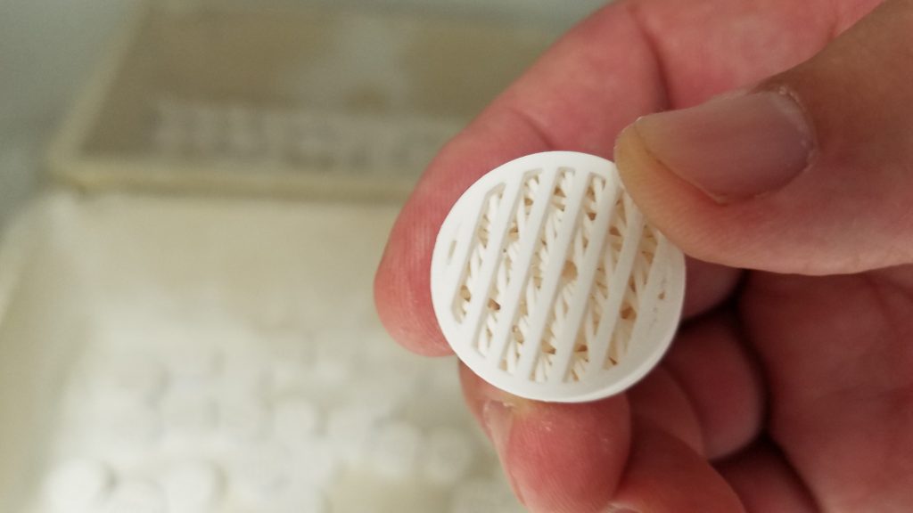 Small Gate Filters for Airfoil Castings - PERFECT-3D